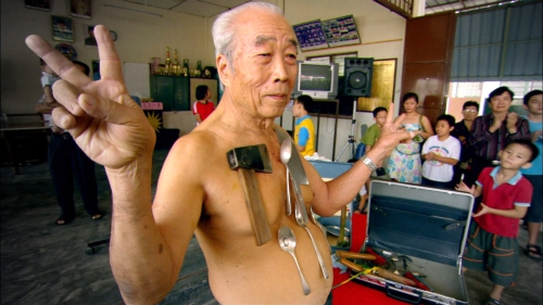 Stan Lee's Superhumans: Neue RTL II Reportage auf der Suche nach den ...